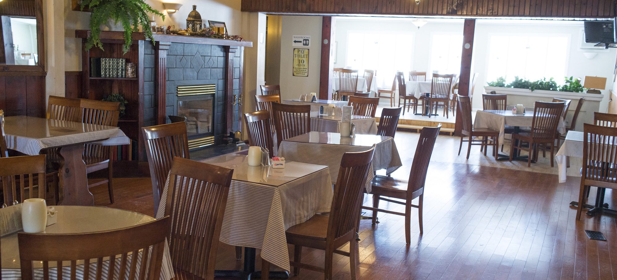 Out and About Bobs Lake - Bobs Lake Cottages & Escapes