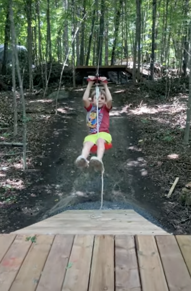 Bobs Lake Cottages & Escapes